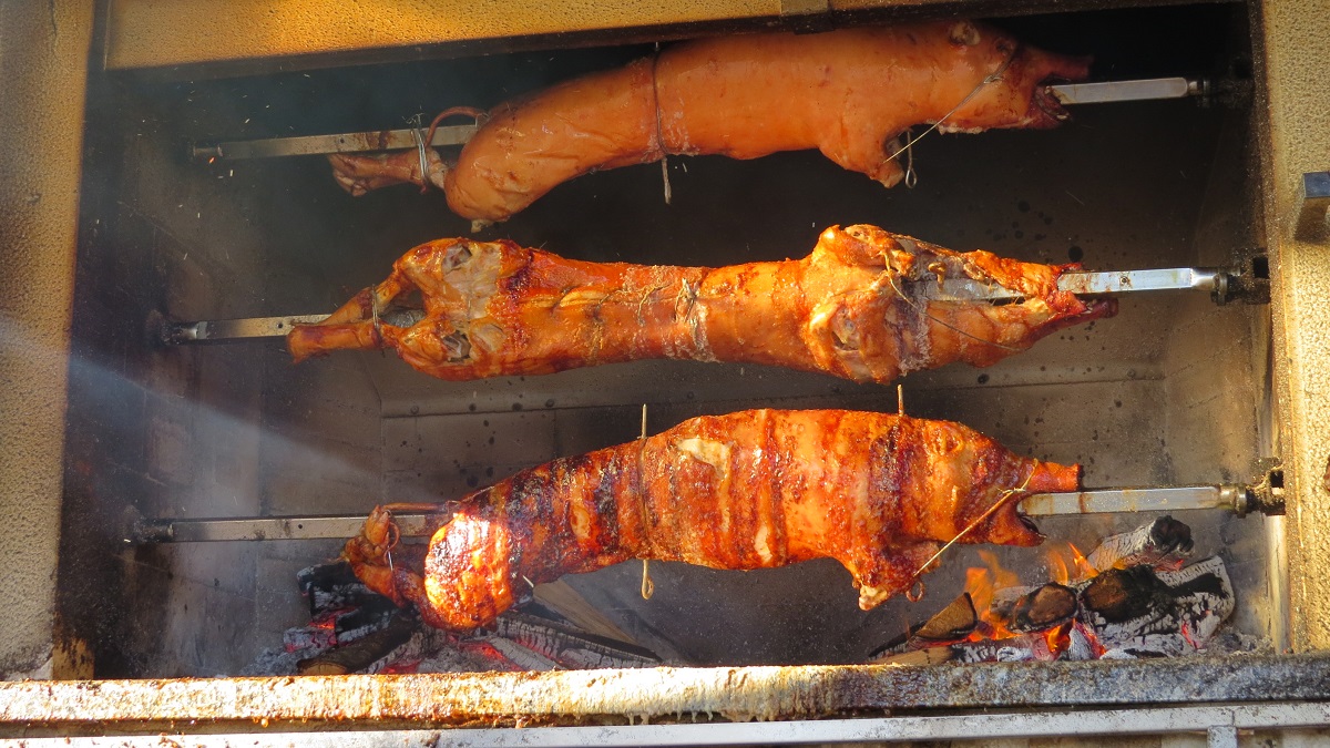 Odojak iz pećnice, sočan i hrskave kožice kao s ražnja (FOTO)